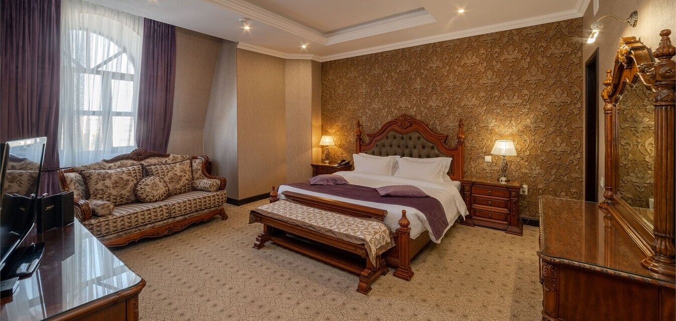 Цена на номер Presidental Suite в отеле «Jannat Regency Bishkek», Бишкек